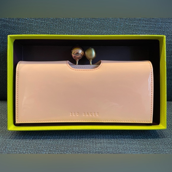 Ted Baker London | Bags | Nwot Ted Baker Felice Bobble Light Pink ...